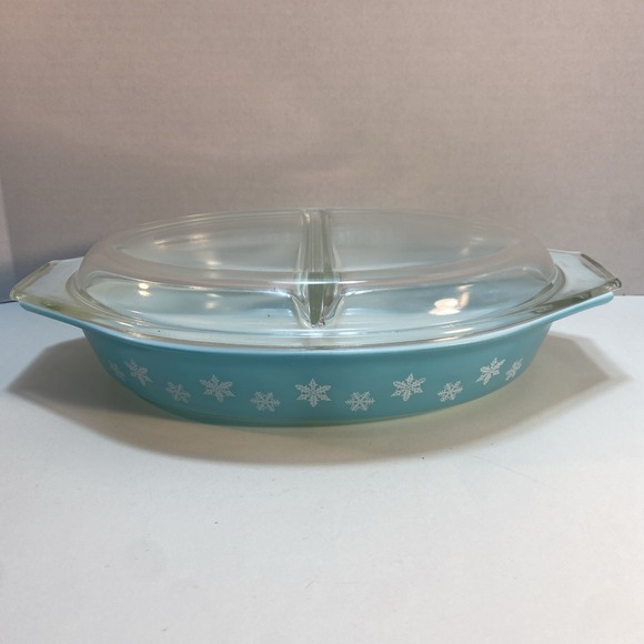 Pyrex | Dining | Vintage Pyrex Turquoise Snowflake 12 Quart Divided ...